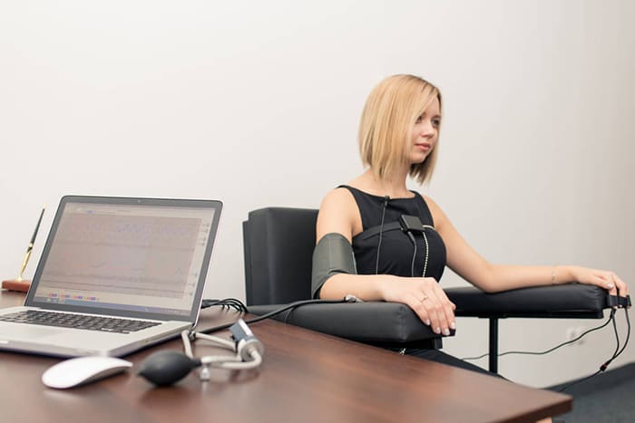 Поліграф. Що це та де використовується? Застосування поліграфу - Укр-Day